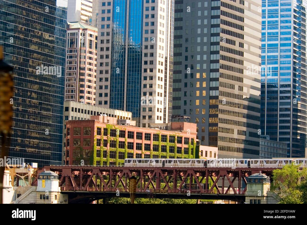 Train crossing a bridge, Chicago, Illinois, USA Stock Photo - Alamy