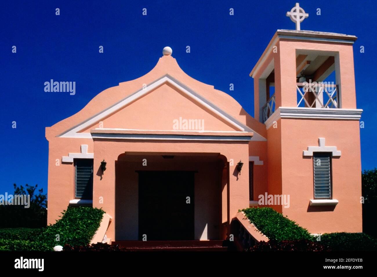 Front view of a house, Bermuda Stock Photo - Alamy