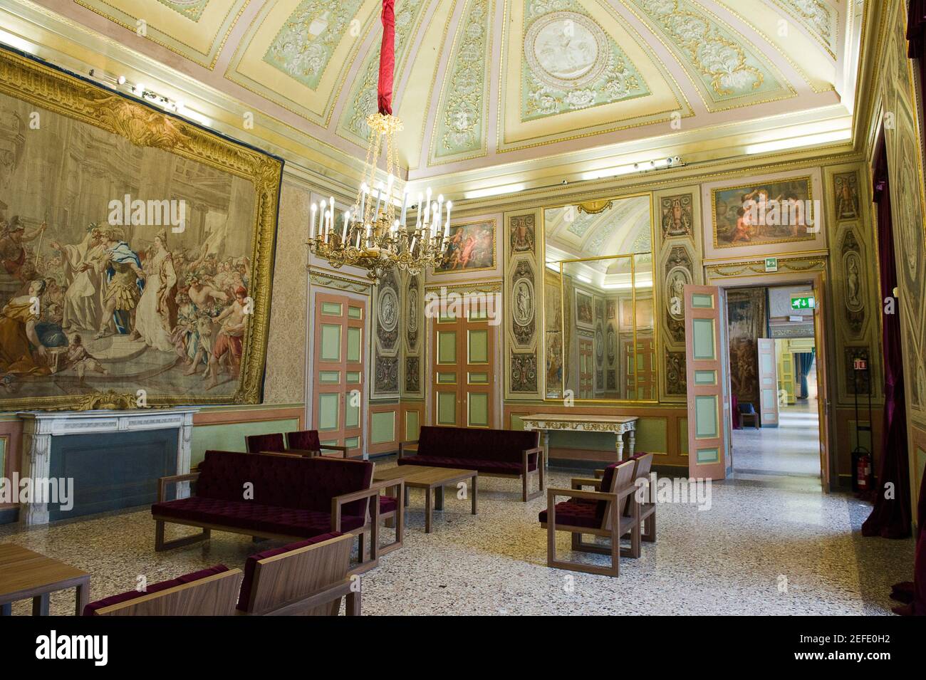 Milan royal palace hi-res stock photography and images - Alamy