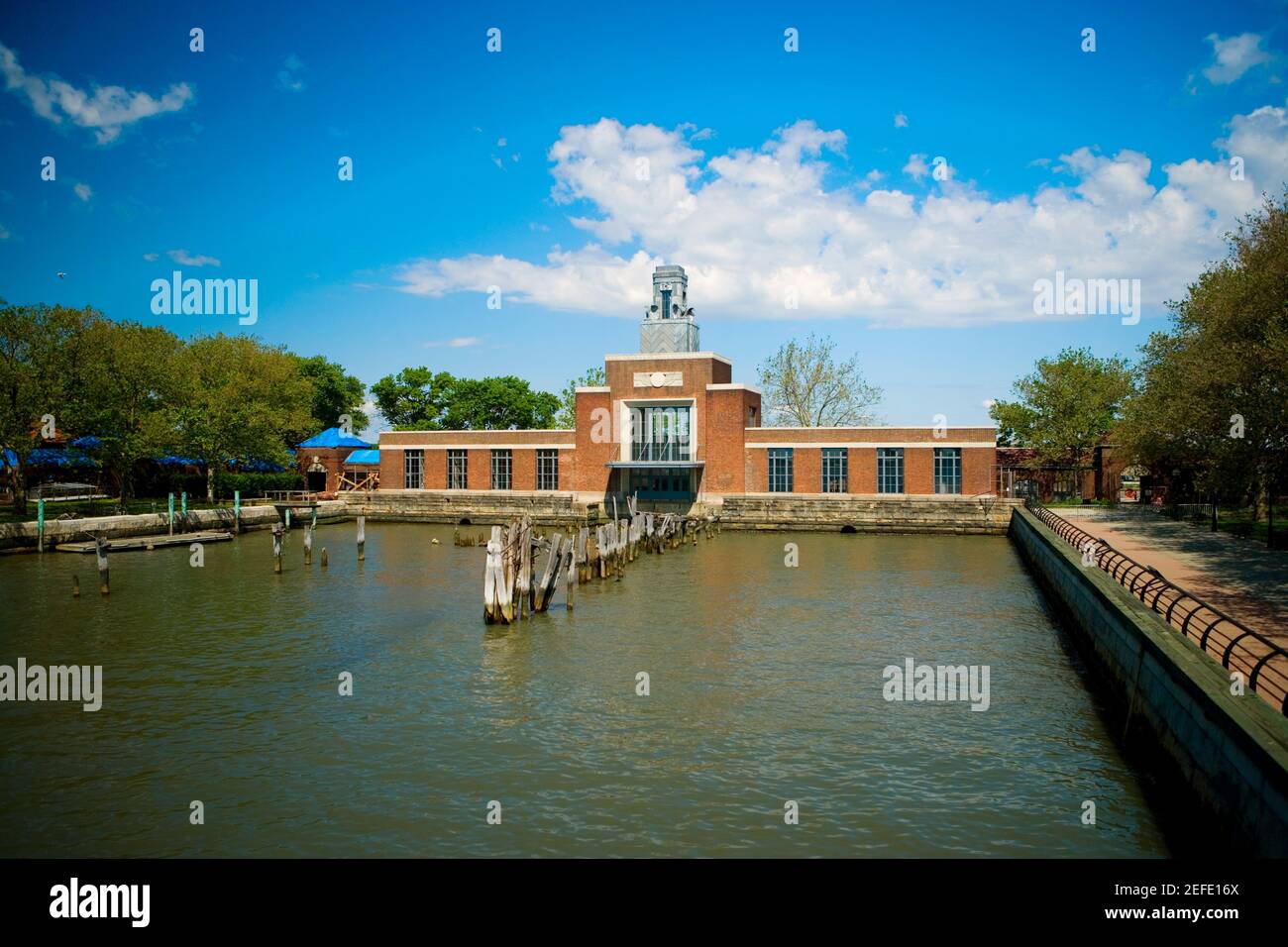Human made pond hi-res stock photography and images - Alamy