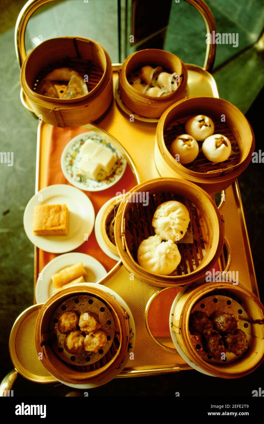 China dim sum trolley hi-res stock photography and images - Alamy