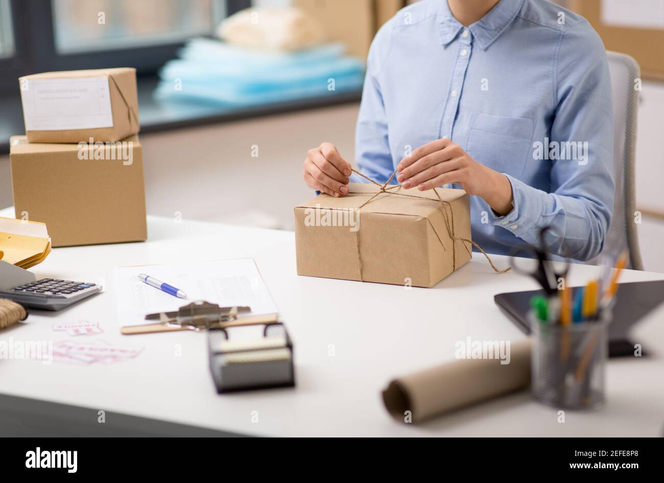 Checklist packing hi-res stock photography and images - Alamy