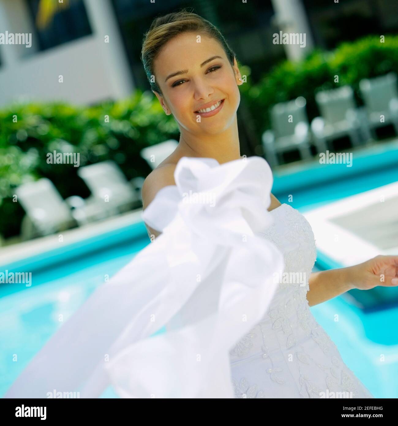 Swimming bride hi-res stock photography and images - Alamy