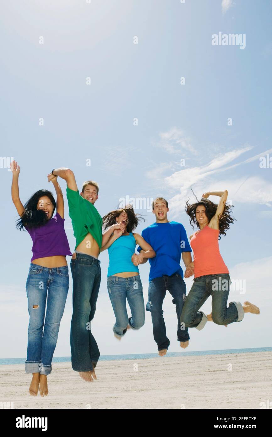 Female long jump mid air hi-res stock photography and images - Alamy