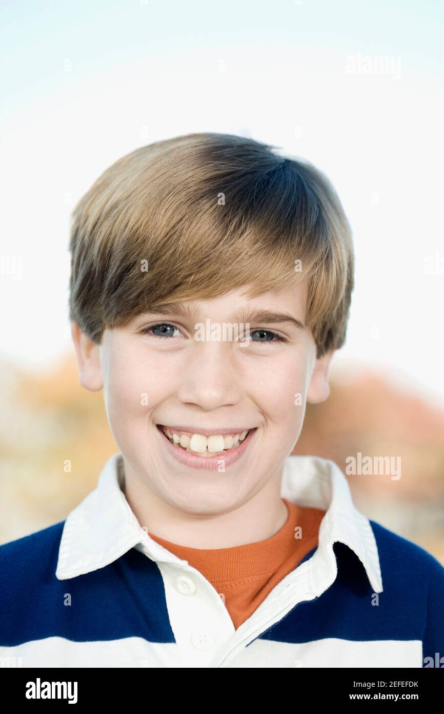 Portrait of a boy smiling Stock Photo - Alamy