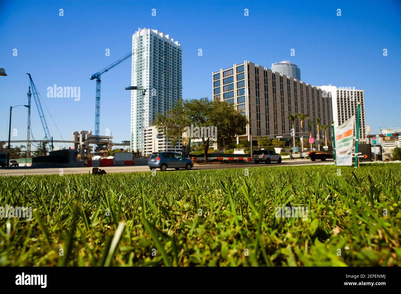 Architecture built structure city car hi-res stock photography and ...