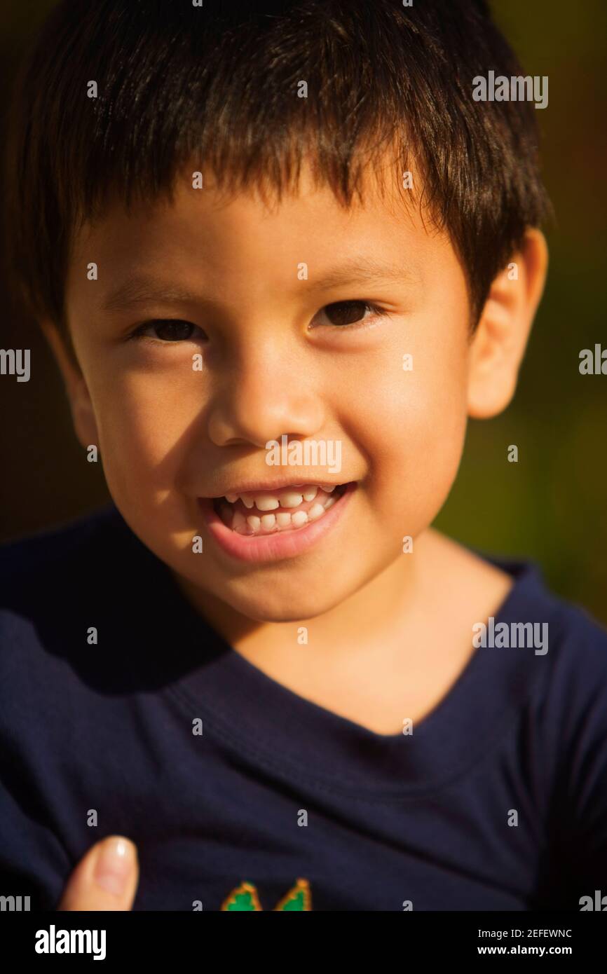 4 5 years asian child portrait hi-res stock photography and images - Alamy