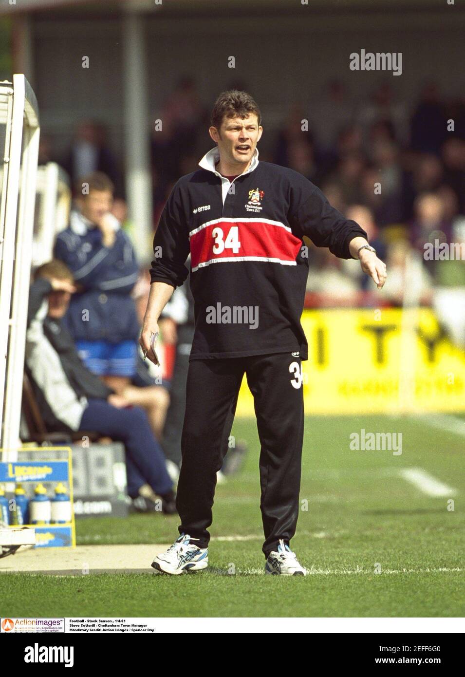Steve cotterill cheltenham town manager hi-res stock photography and ...