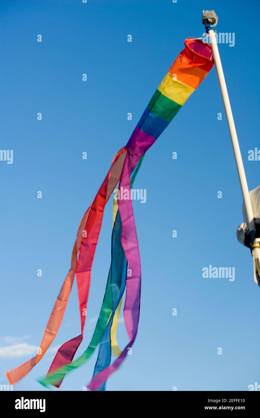 Flag on flag pole from below hi-res stock photography and images - Alamy
