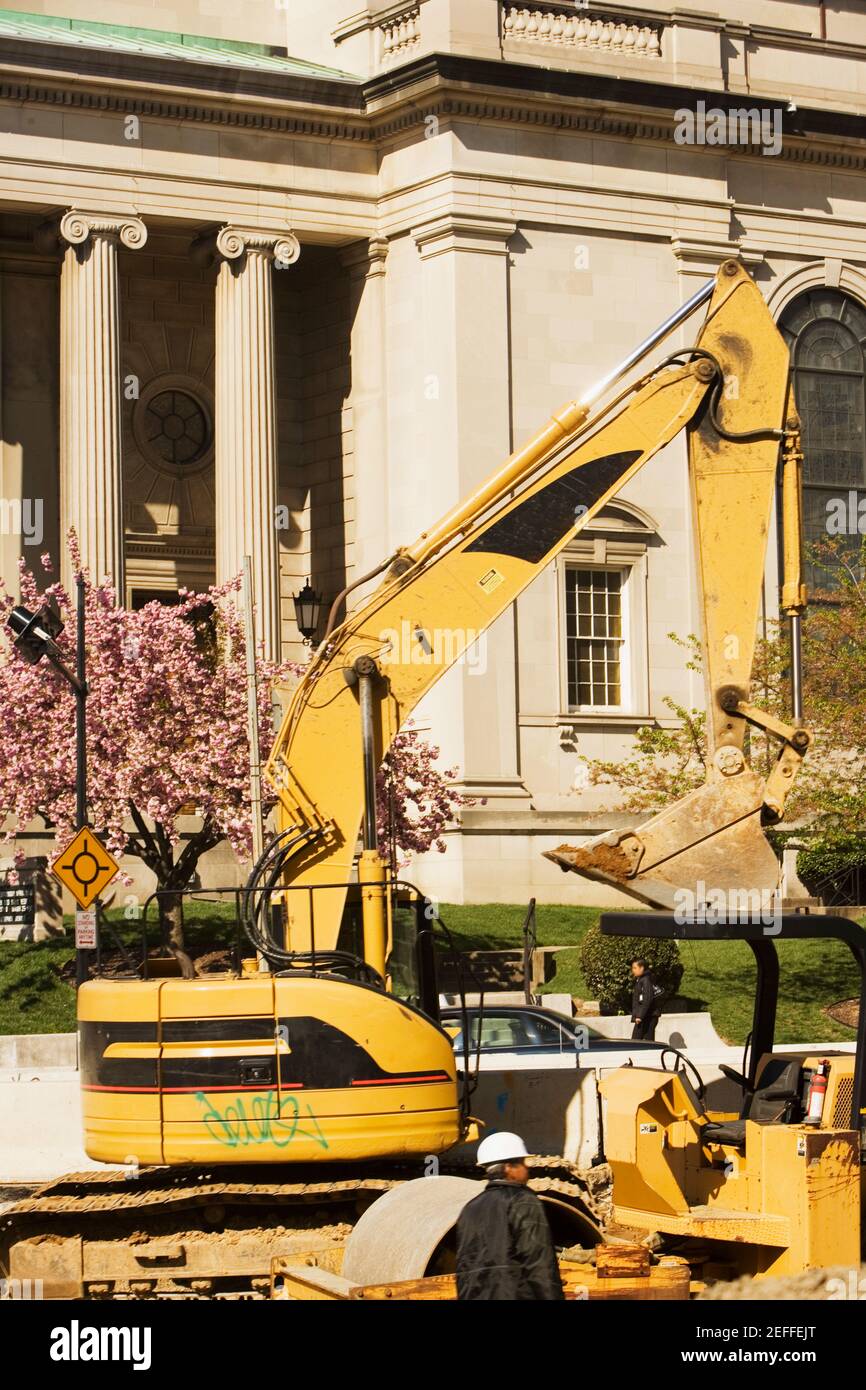 Car crash into building hi-res stock photography and images - Alamy