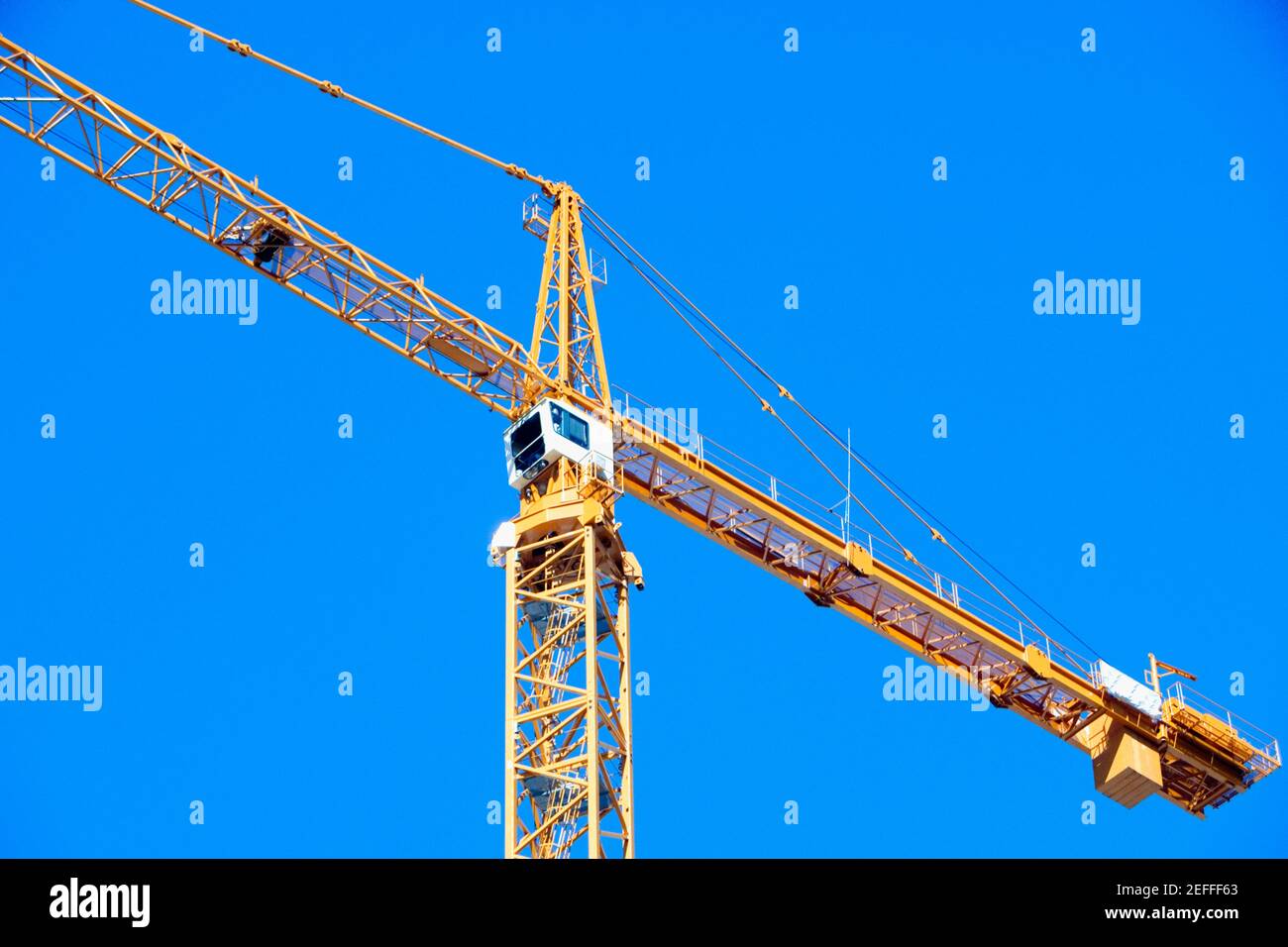 High section view of a crane Stock Photo - Alamy