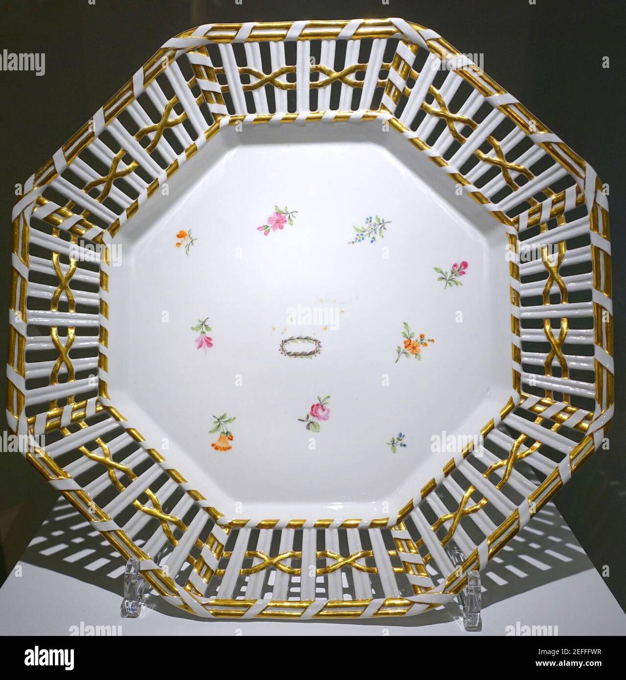 Octagonal dessert plate or sub-plate, Porzellanmanufaktur Furstenberg ...