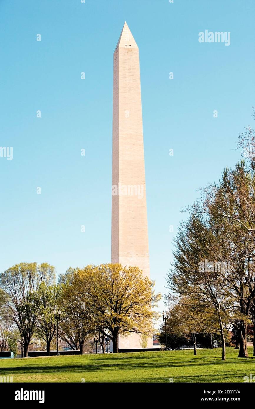 Washington monument obelisk built hi-res stock photography and images ...