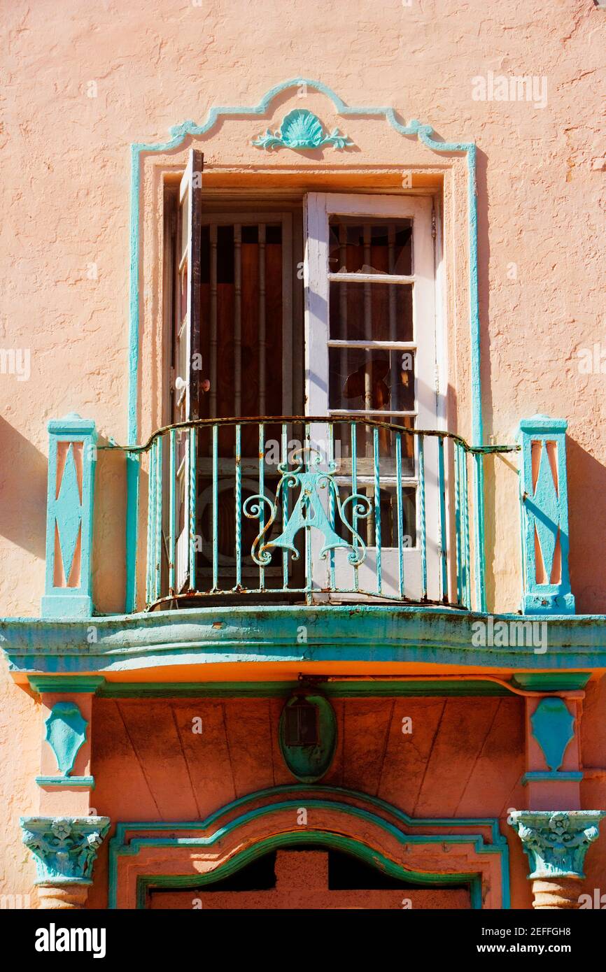Balcony railing from below hi-res stock photography and images - Alamy
