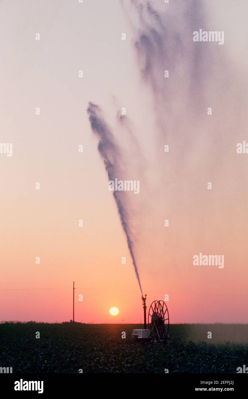 Center pivot irrigation nebraska hi-res stock photography and images ...