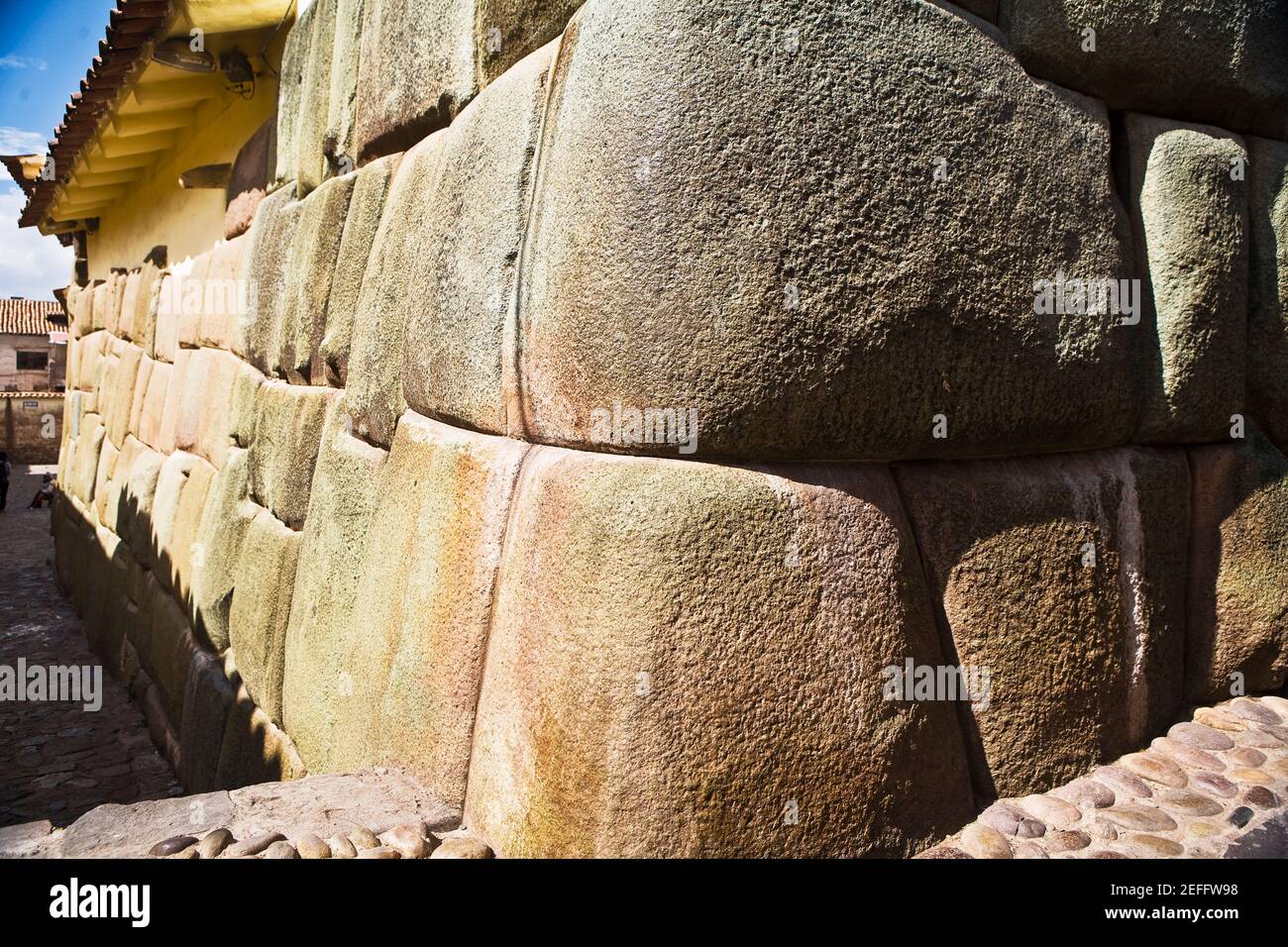 12 angled stone peru hi-res stock photography and images - Alamy
