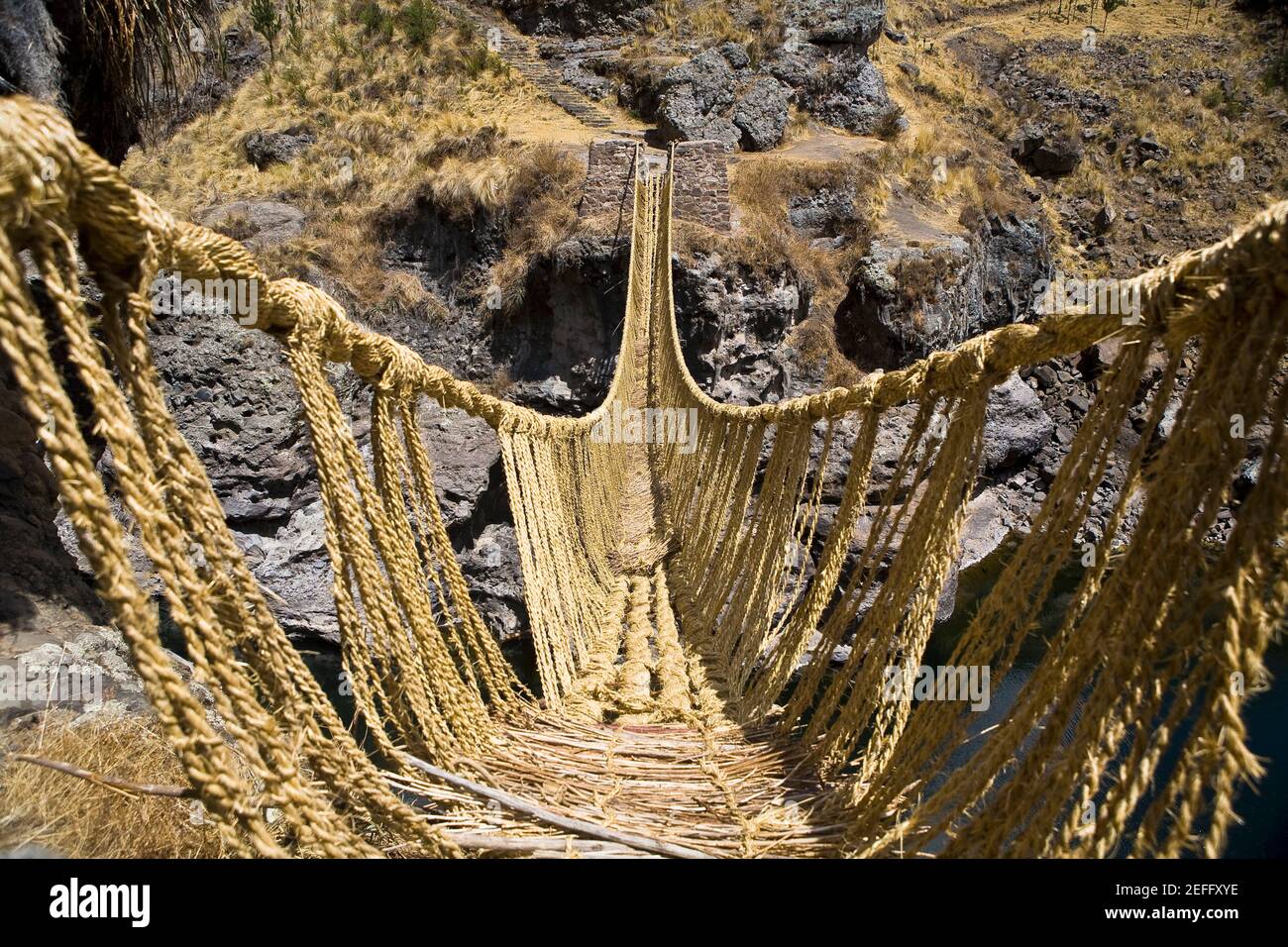 Rope bridge peru hi-res stock photography and images - Alamy