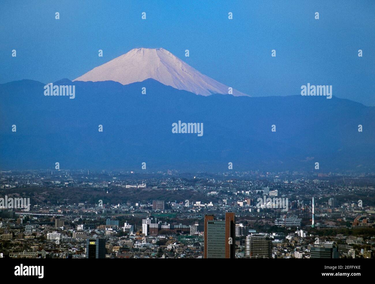 Aerial view of Tokyo, Japan with Mt Fuji Stock Photo - Alamy