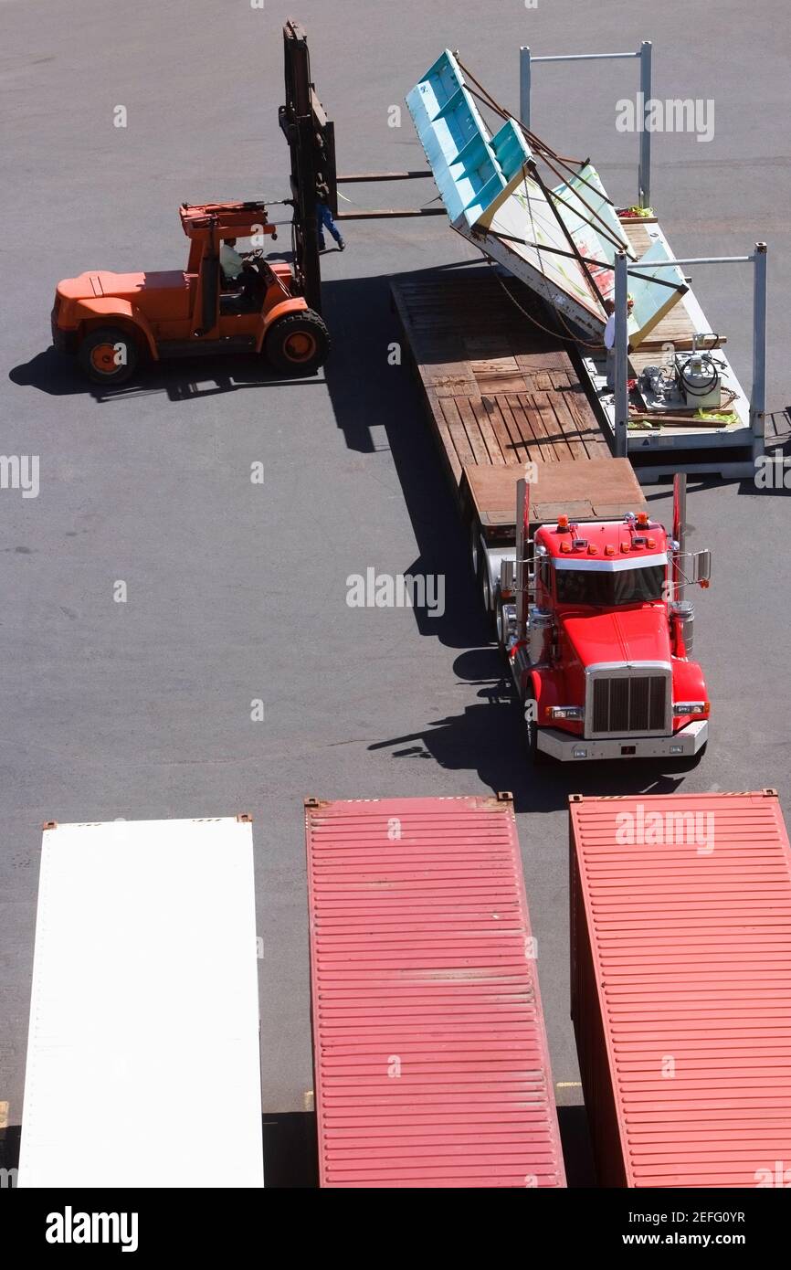 Vehicle hgv industry loading hi-res stock photography and images - Alamy