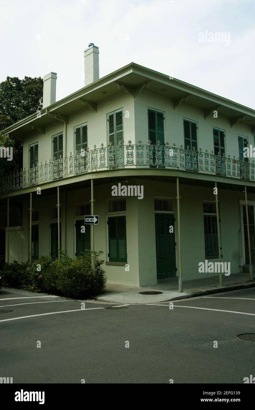 Street corner directional sign hi-res stock photography and images - Alamy