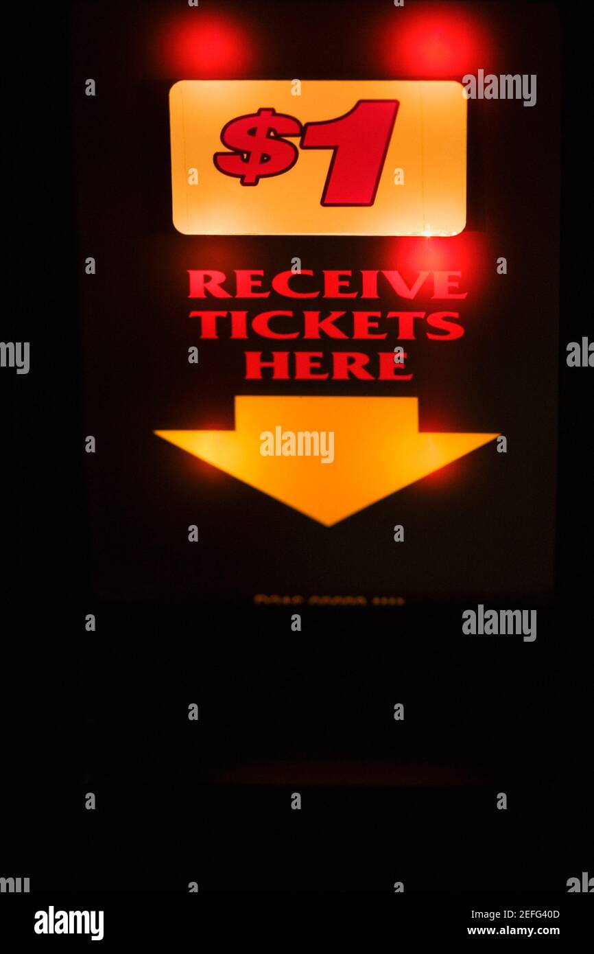 Orthographic arrow hi-res stock photography and images - Alamy