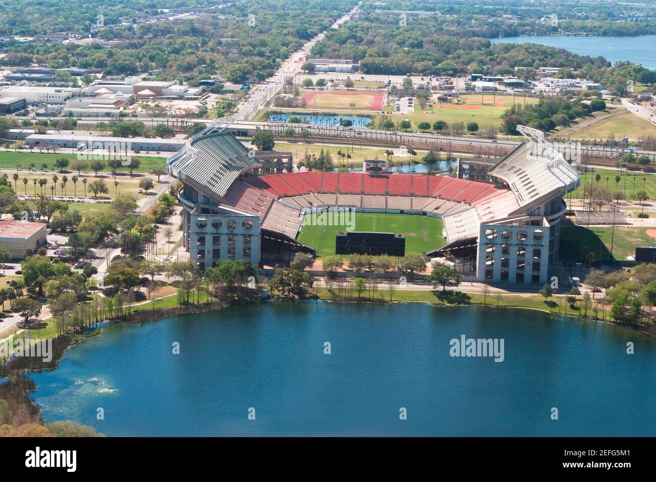 Front of a stadium hi-res stock photography and images - Alamy