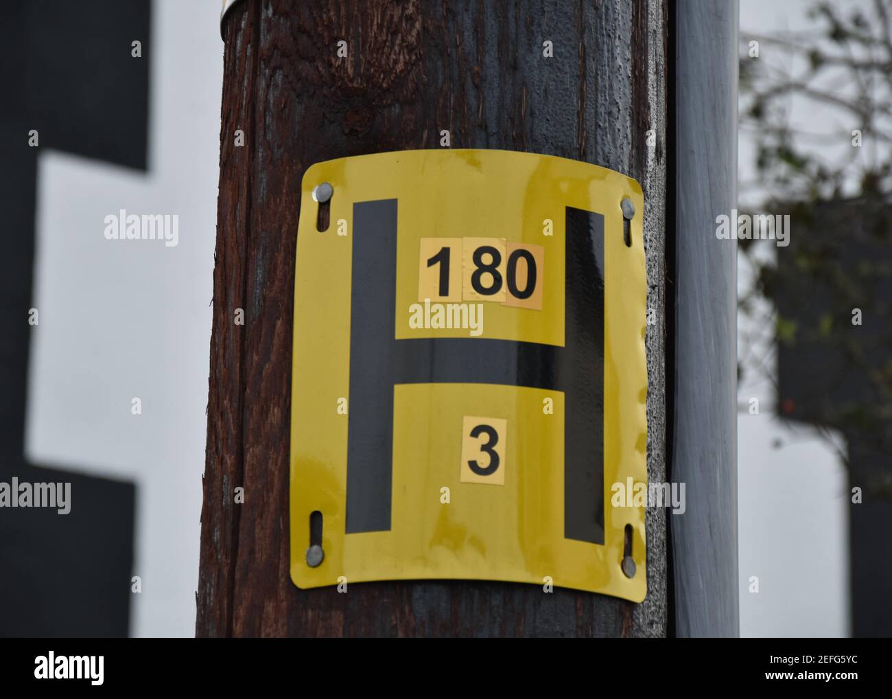 UK Road Signs as found on streets of North Devon, Fire Hydrant Location ...