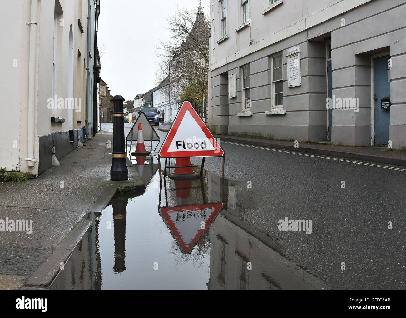 UK Road Signs as found on streets of North Devon Stock Photo - Alamy