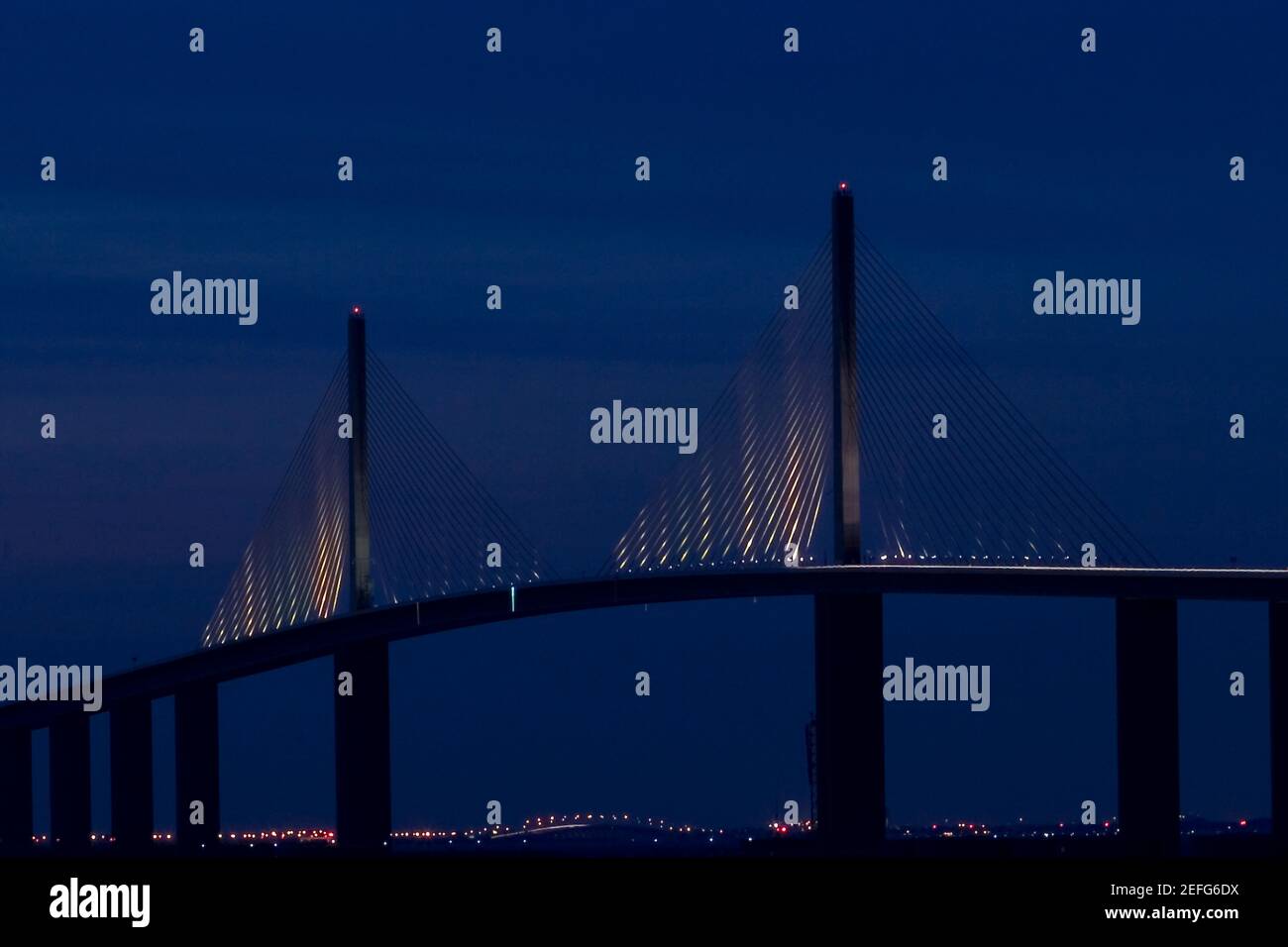 Sunshine skyway bridge silhouette hi-res stock photography and images ...