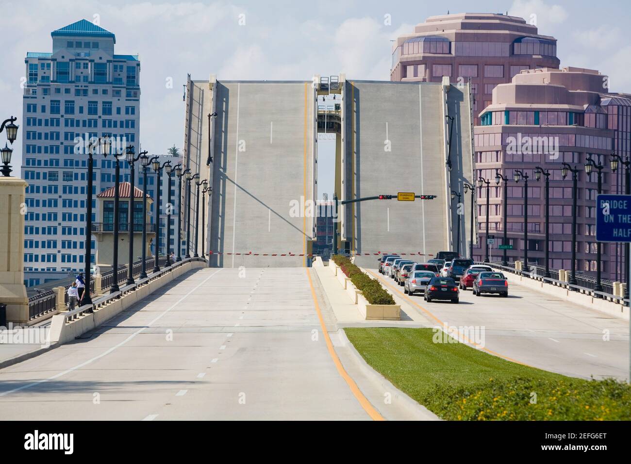 Royal palm way hi-res stock photography and images - Alamy