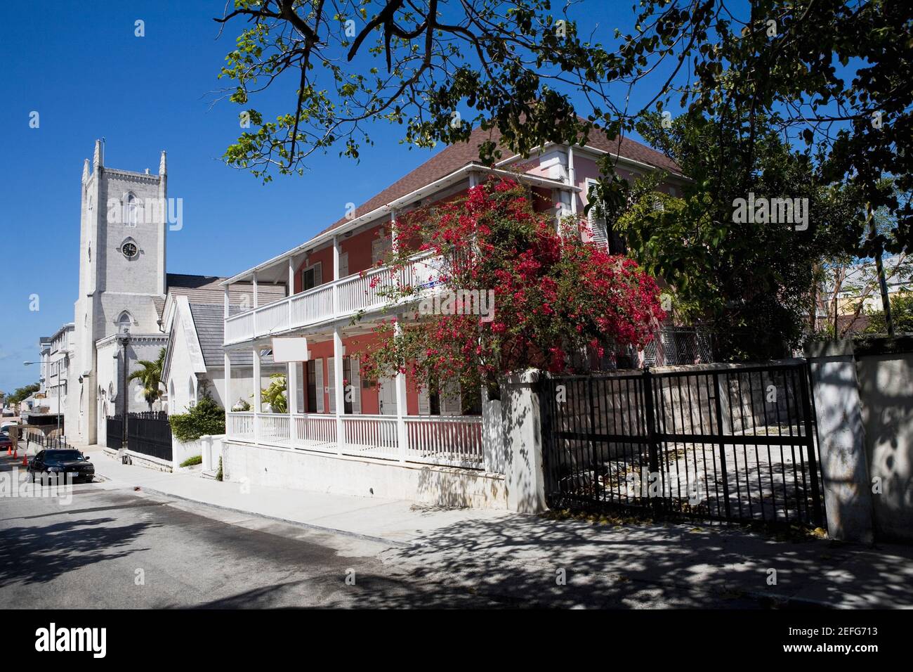 Government building at the roadside, Nassau, Bahamas Stock Photo - Alamy