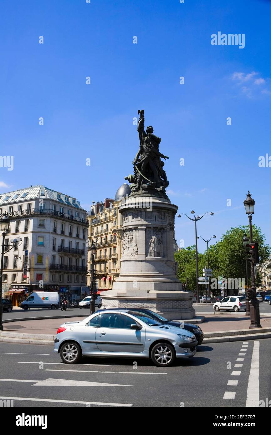 Statues at a town square, Paris, France Stock Photo - Alamy