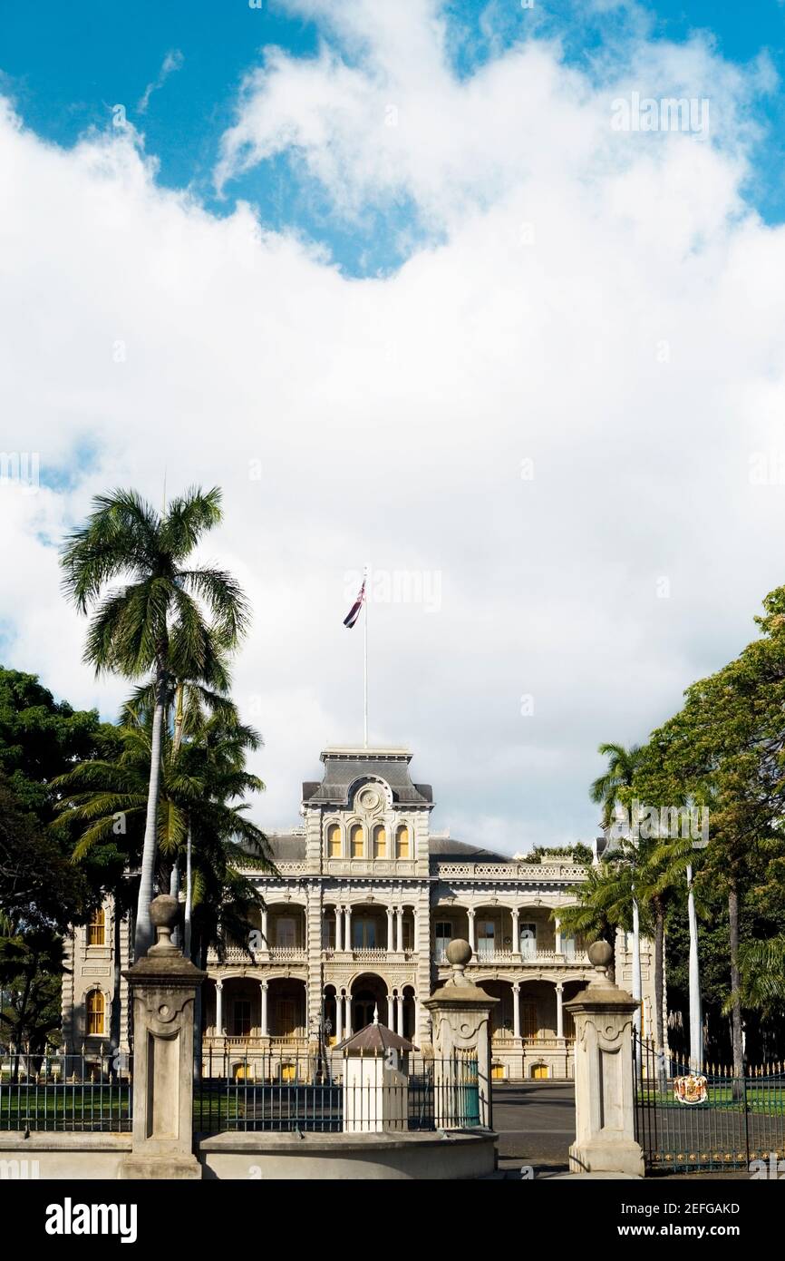 Hawaii state capitol hi-res stock photography and images - Alamy