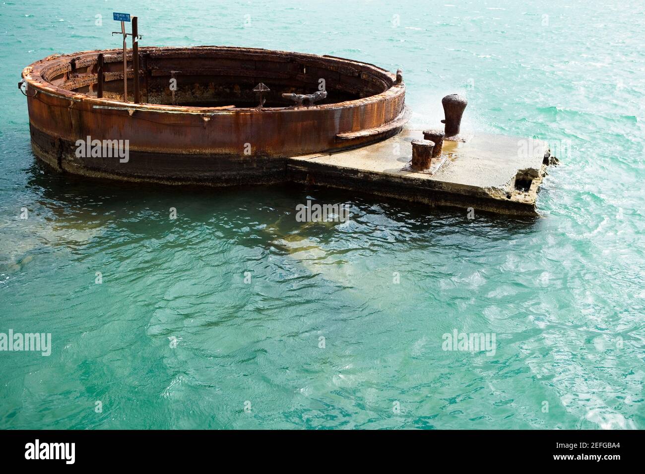 Memorial structure in the sea, Arizona Gun Turret, USS Arizona Memorial ...