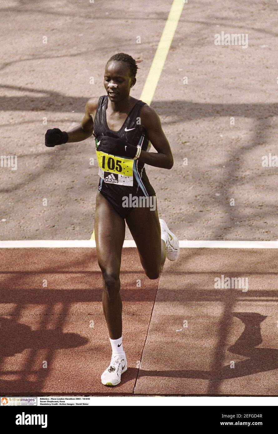 The london marathon 2002 hi-res stock photography and images - Alamy