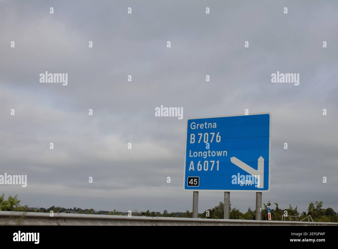 Scotland motorway sign uk hi-res stock photography and images - Alamy