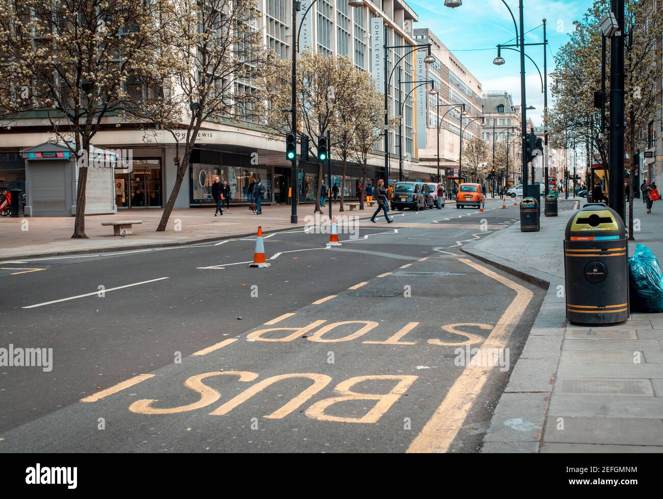 Empty london streets hi-res stock photography and images - Alamy