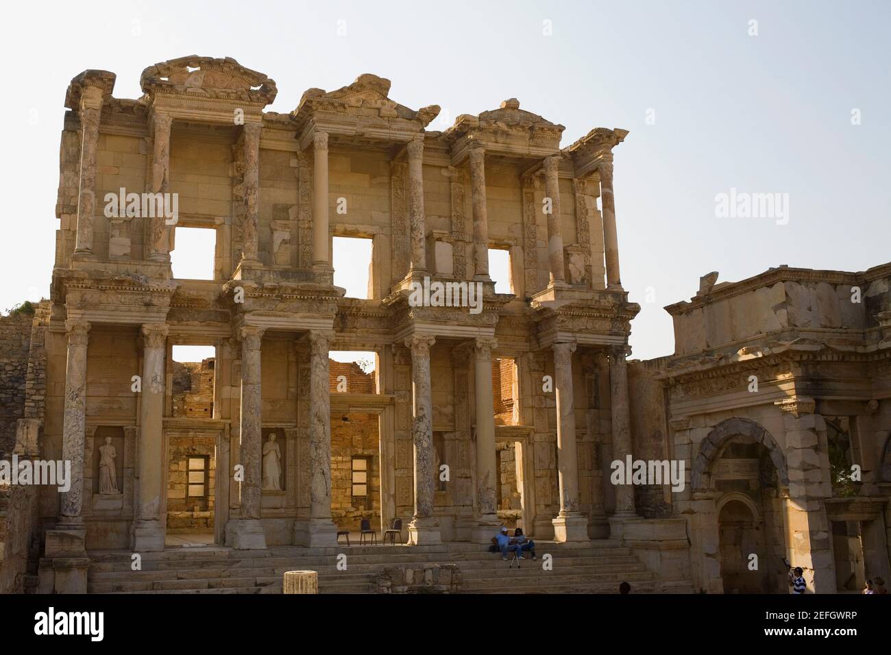 Man library turkey hi-res stock photography and images - Alamy