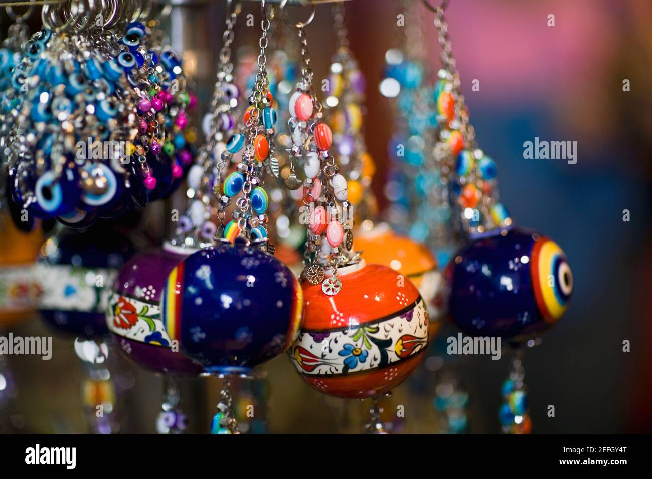 Decorative urns hi-res stock photography and images - Alamy