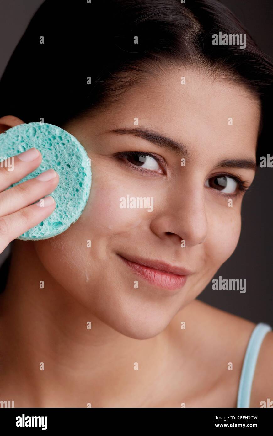 Scrubbing face woman hi-res stock photography and images - Alamy