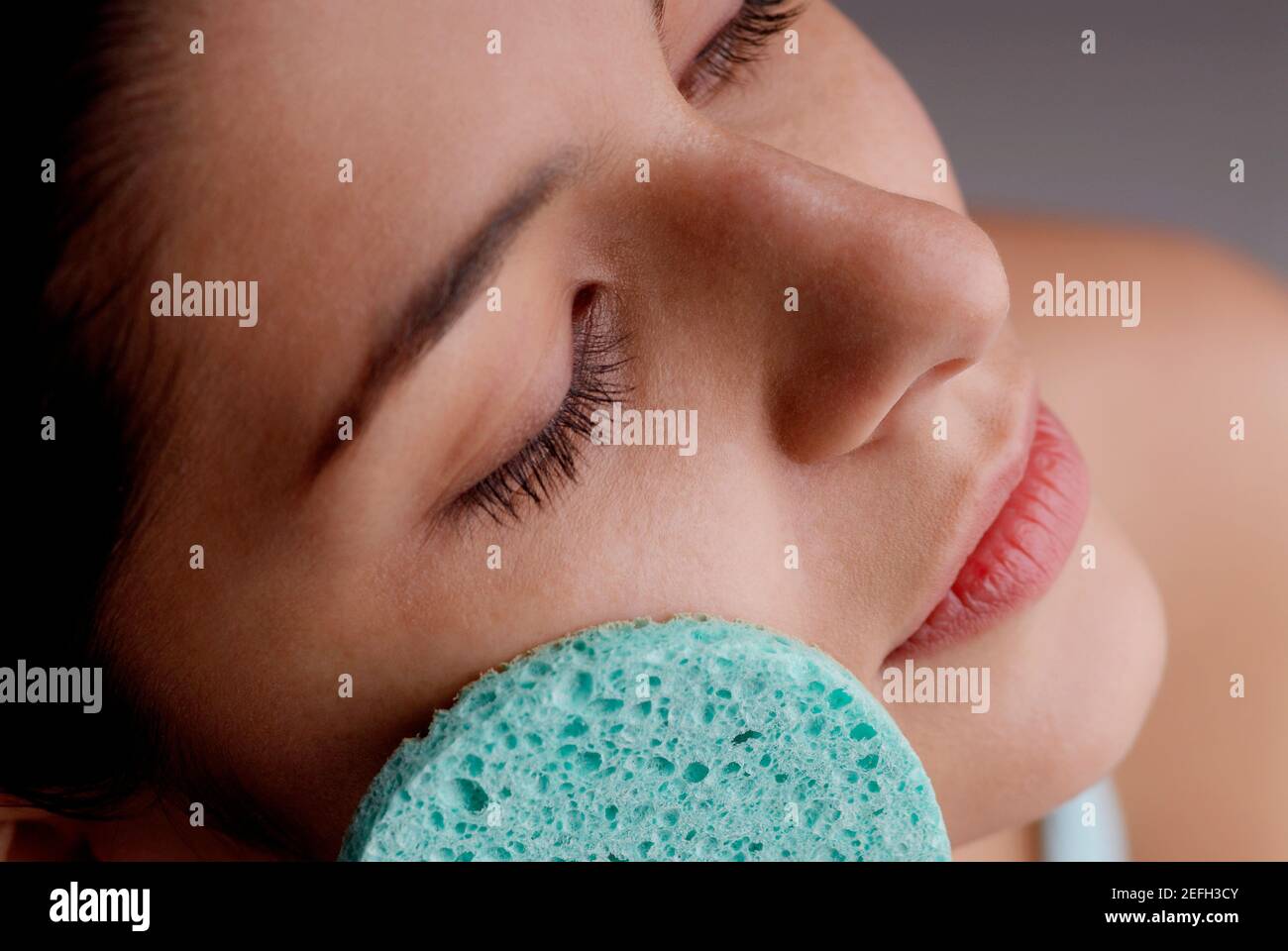 Scrubbing face woman hi-res stock photography and images - Alamy