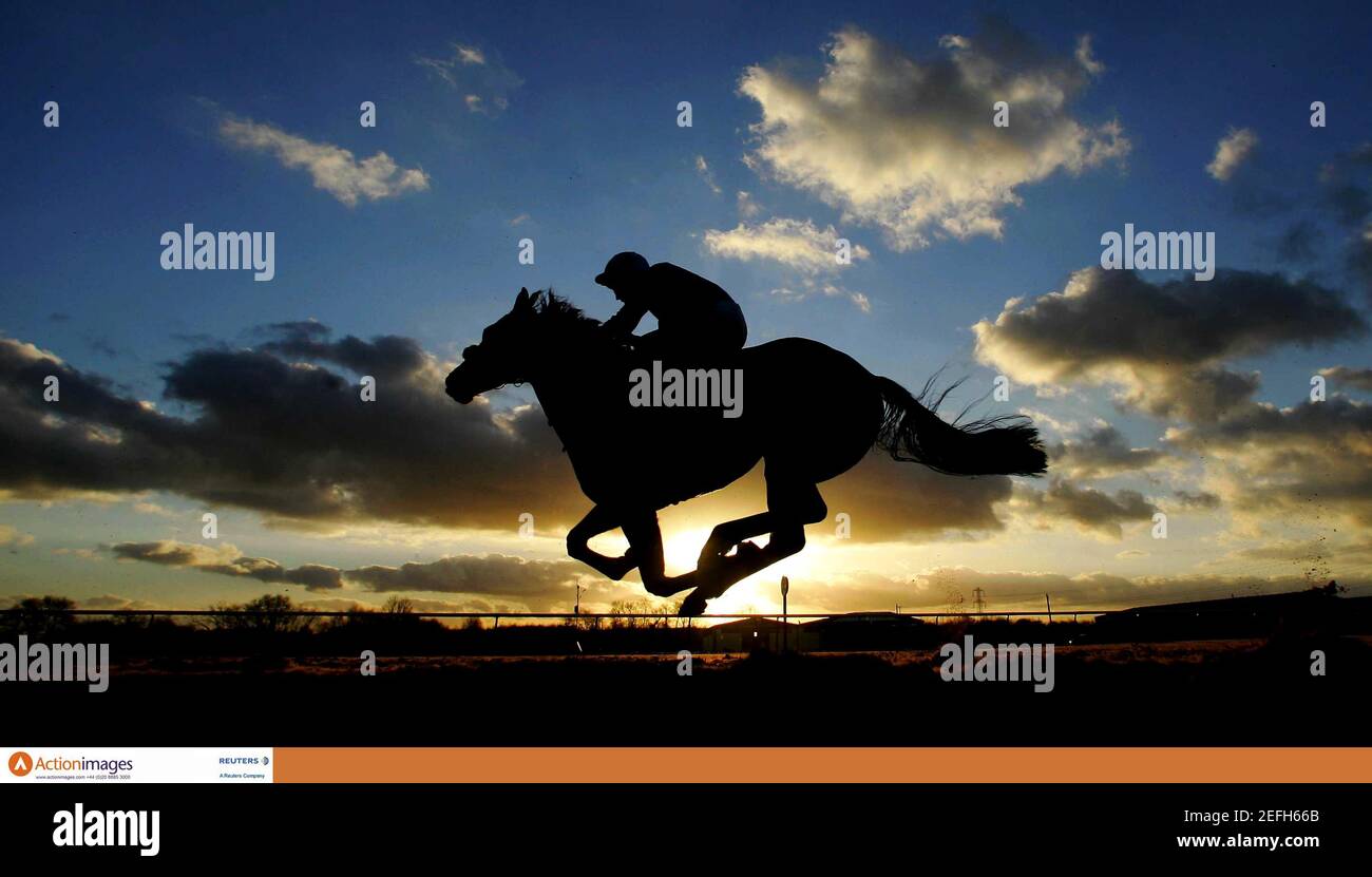 Southwell racing hi-res stock photography and images - Alamy