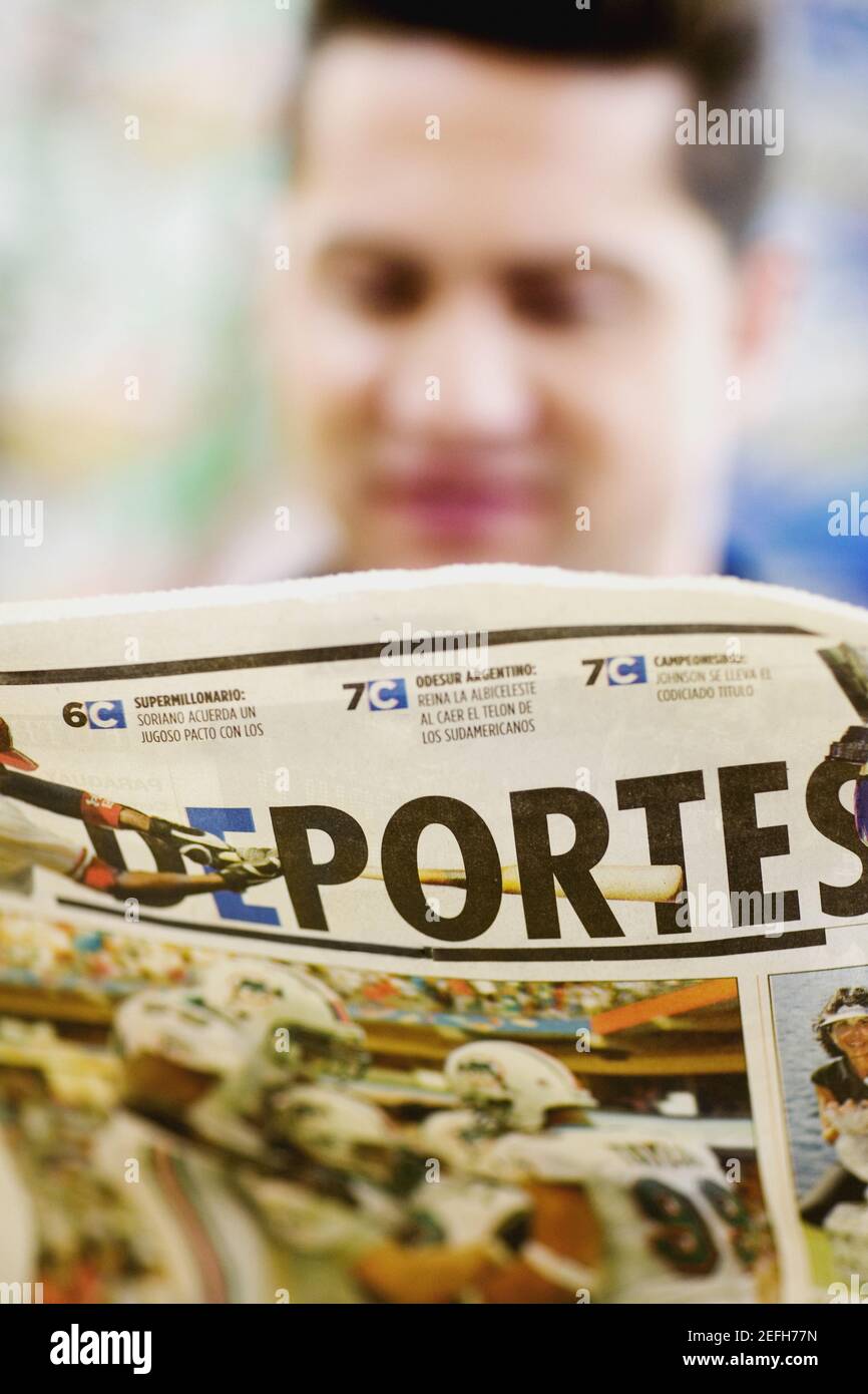 News consumer spare hi-res stock photography and images - Alamy