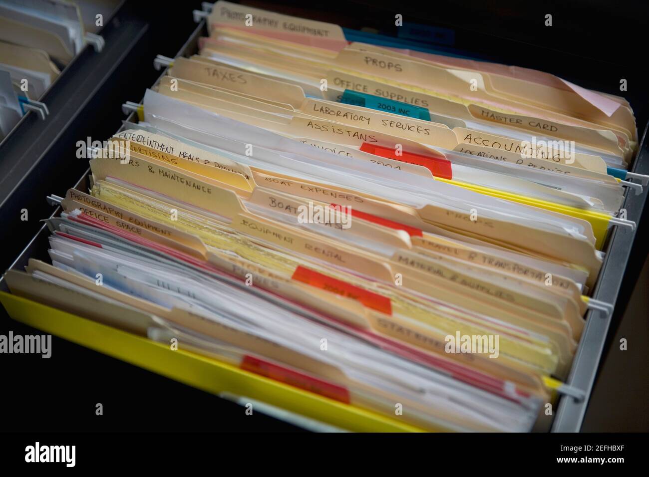 Cardboard files hi-res stock photography and images - Alamy
