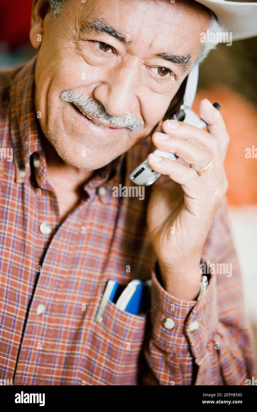 Old man talking to supermarket hi-res stock photography and images - Alamy
