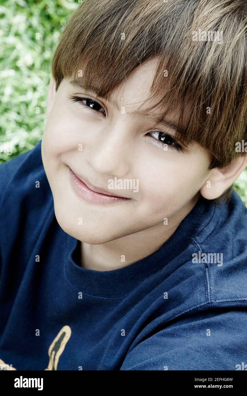 Portrait of a boy smiling Stock Photo - Alamy