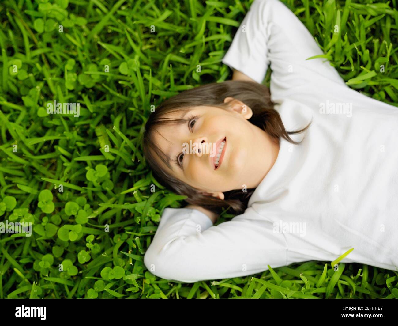 Tween girl, from behind hi-res stock photography and images - Alamy