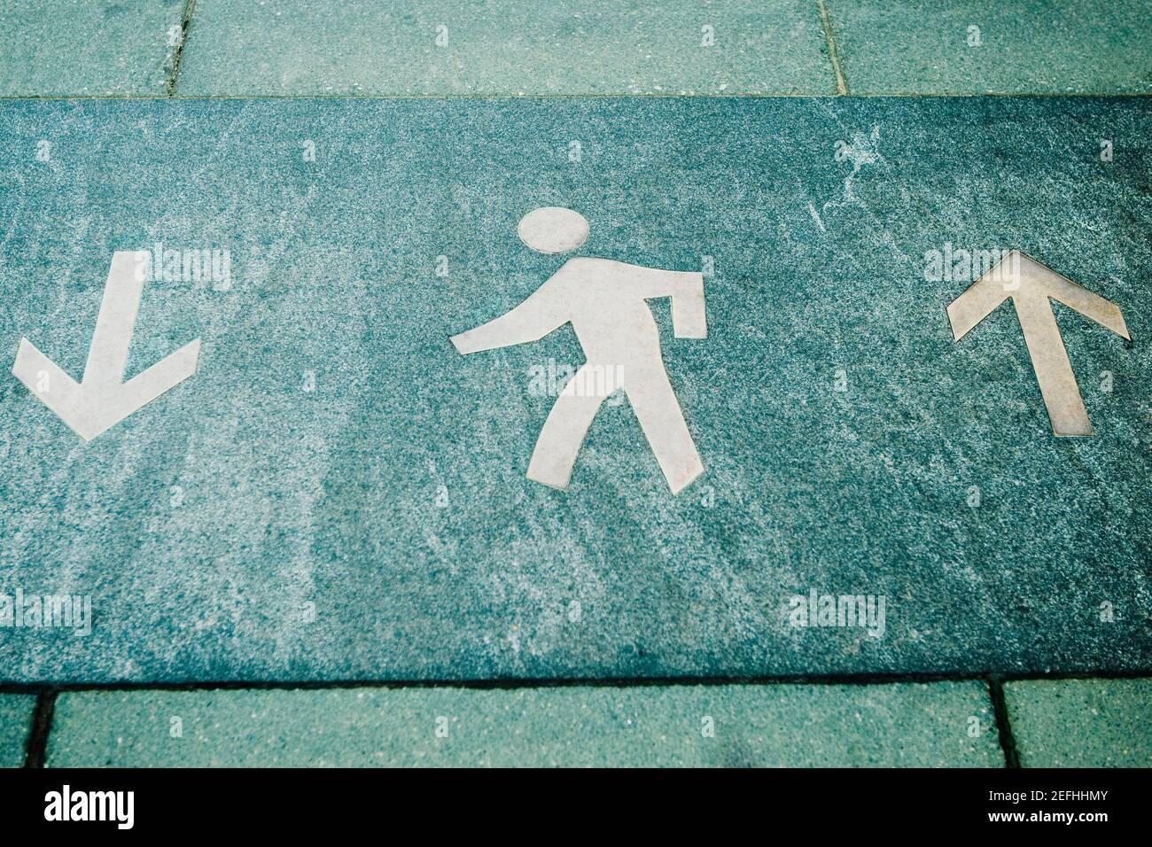 Pedestrian directional signage hi-res stock photography and images - Alamy