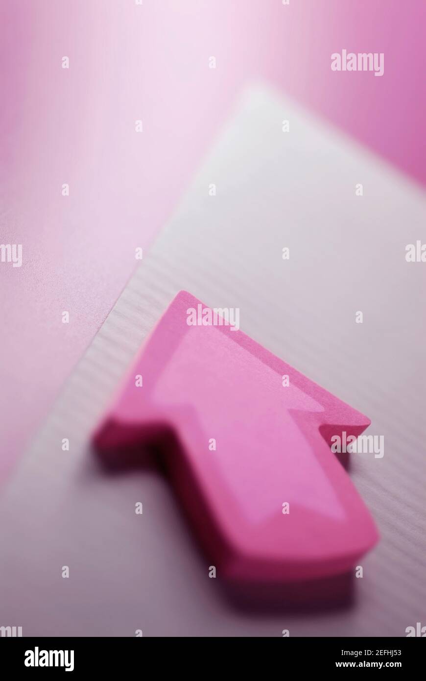 Close up arrow sign hi-res stock photography and images - Alamy
