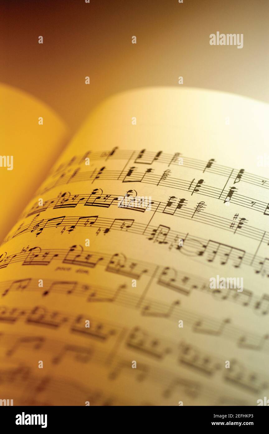 Up sheet music hi-res stock photography and images - Alamy